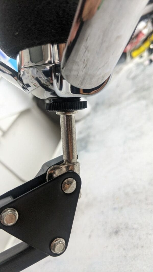 HOW TO INSTALL THE SAMSON METEOR MICROPHONE ON A BOOM ARM STAND