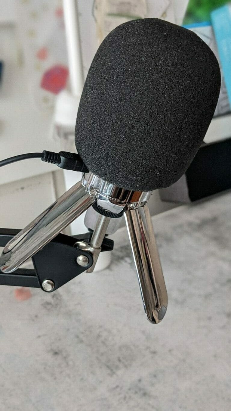 HOW TO INSTALL THE SAMSON METEOR MICROPHONE ON A BOOM ARM STAND