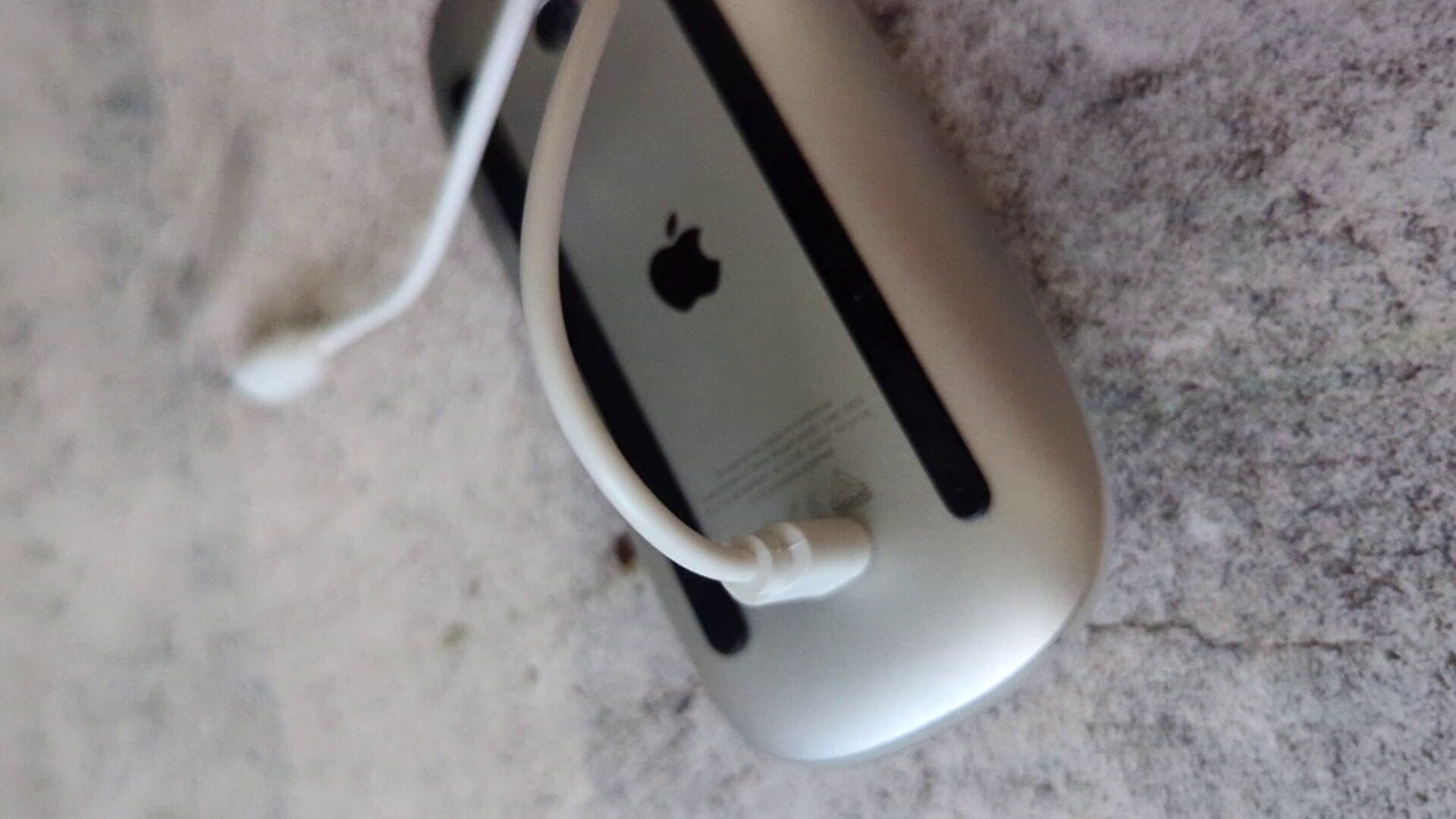 CAN YOU CONNECT THE APPLE MAGIC MOUSE 2 WITH WINDOWS 11?