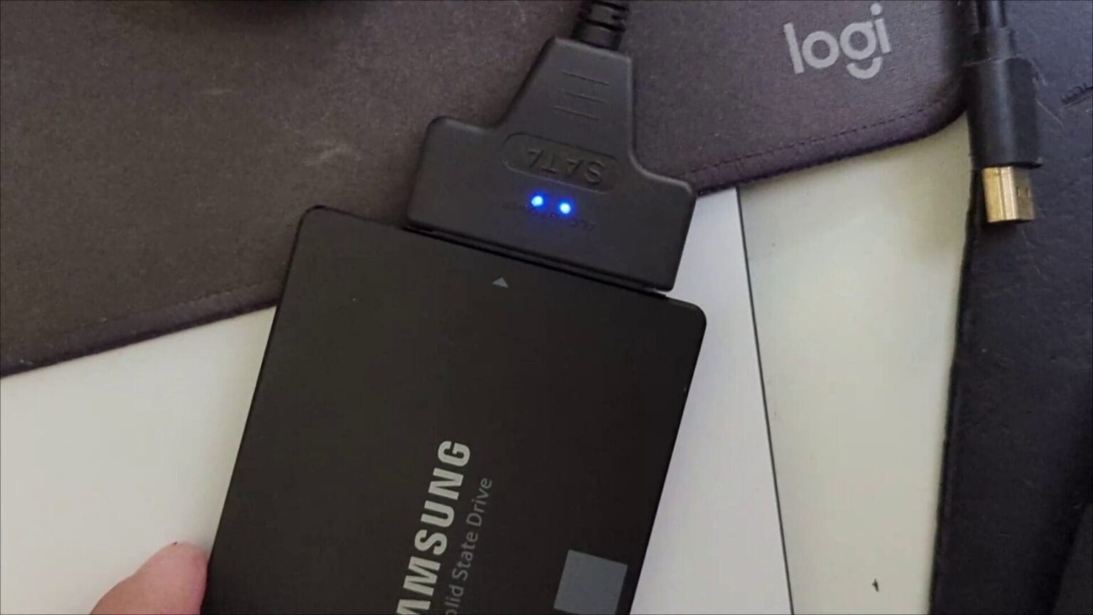 USB CABLE TO TRANSFER FILES FROM A SATA SSD